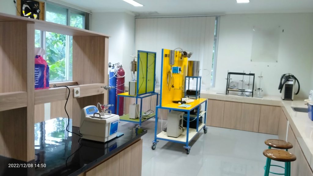 Pelatihan Keselamatan dan Kesehatan Kerja (K3) Laboratorium dan ...